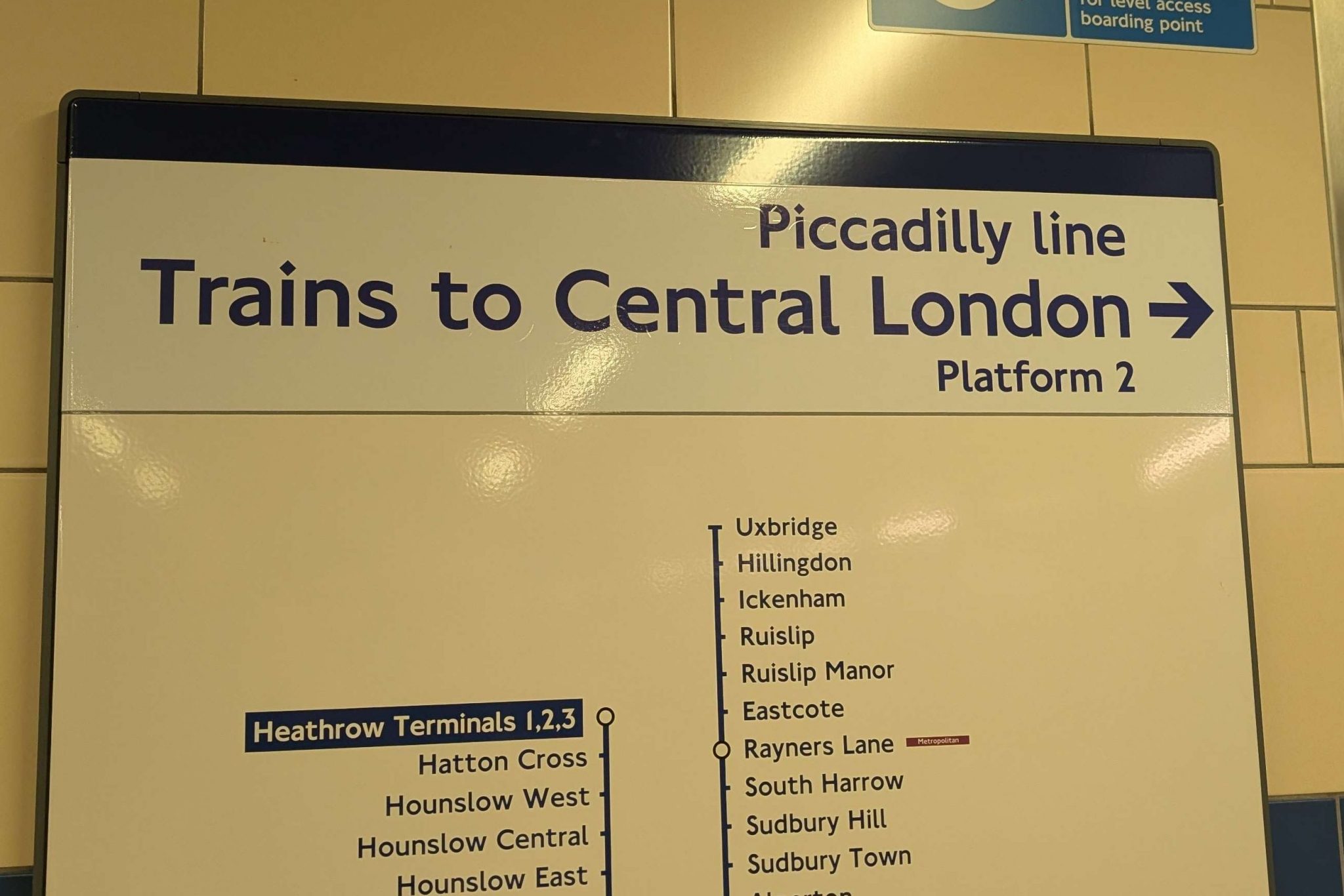 How to Take the Piccadilly Line from Heathrow to Central London